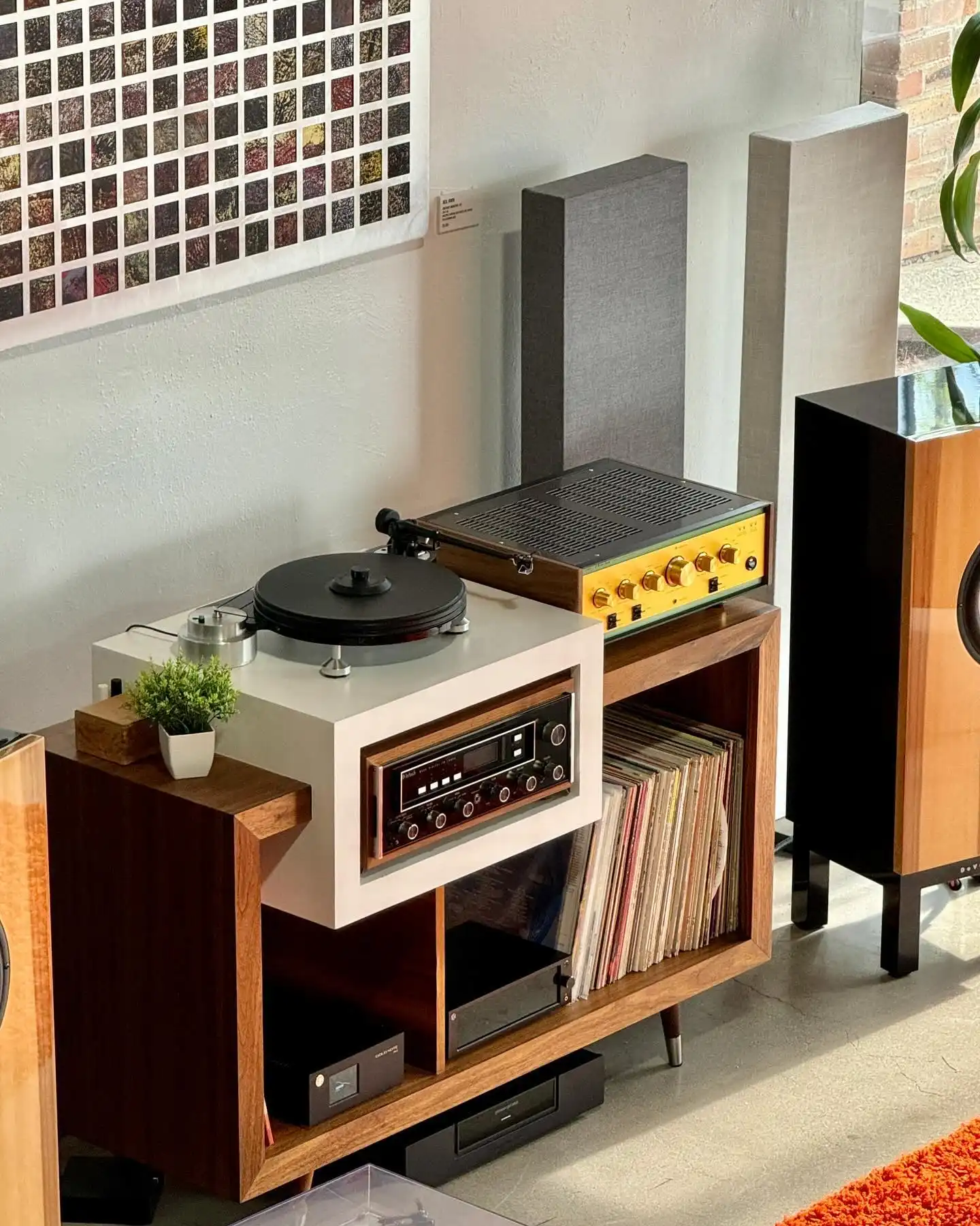 ️ ️ ️ ️our collaboration with @auralhifi - The Denver showroom is 🔥🔥🔥🔥 ...